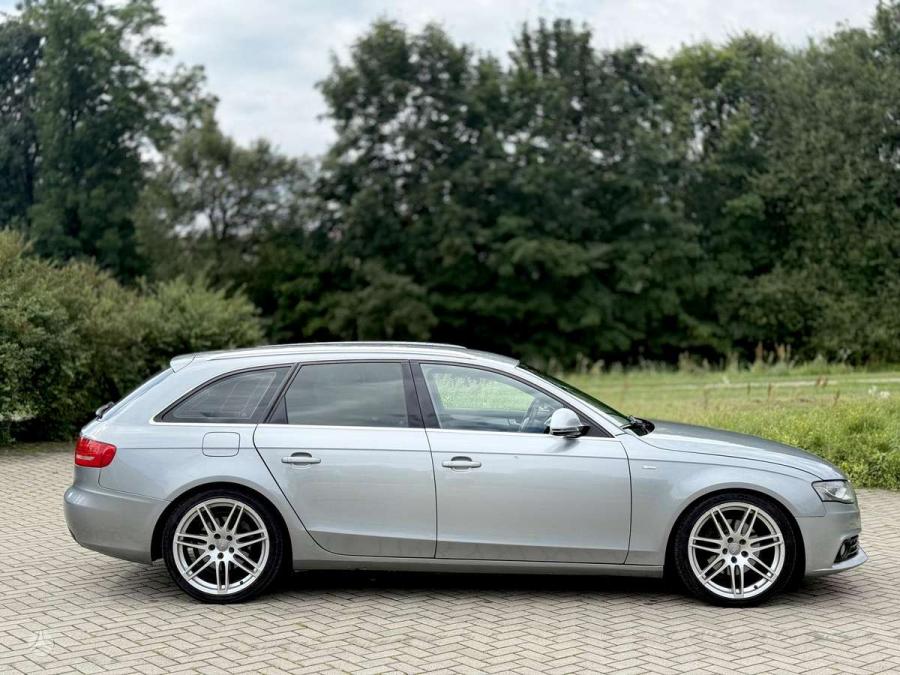 Grey Audi A4 2009 in Vilnius, with an engine capacity of 2.00 L and mileage of 297 thousand km for 3300 €, photo 7 on AUTOMOTO.COM.LV