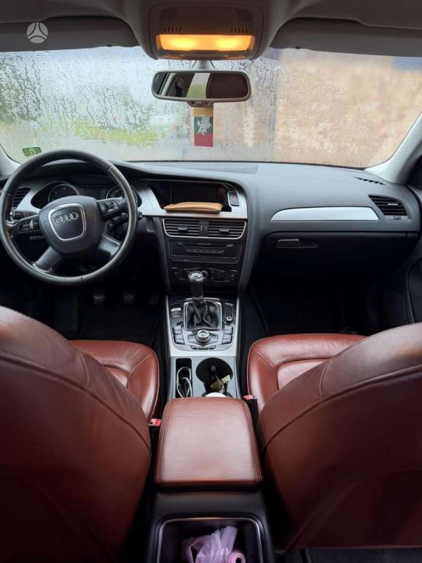 Pelēks Audi A4 2009 Alīta, ar dzinēja tilpumu 1.97 L un nobraukumu 395 tūkst. km par 3500 €, foto 3 vietnē AUTOMOTO.COM.LV