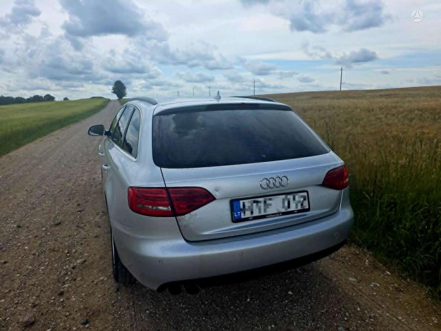 Серый Ауди А4 2009 в Радвилишкис, объемом двигателя 1.97 л и пробегом 431 тыс. км за 4500 €, фото 3 на AUTOMOTO.COM.LV
