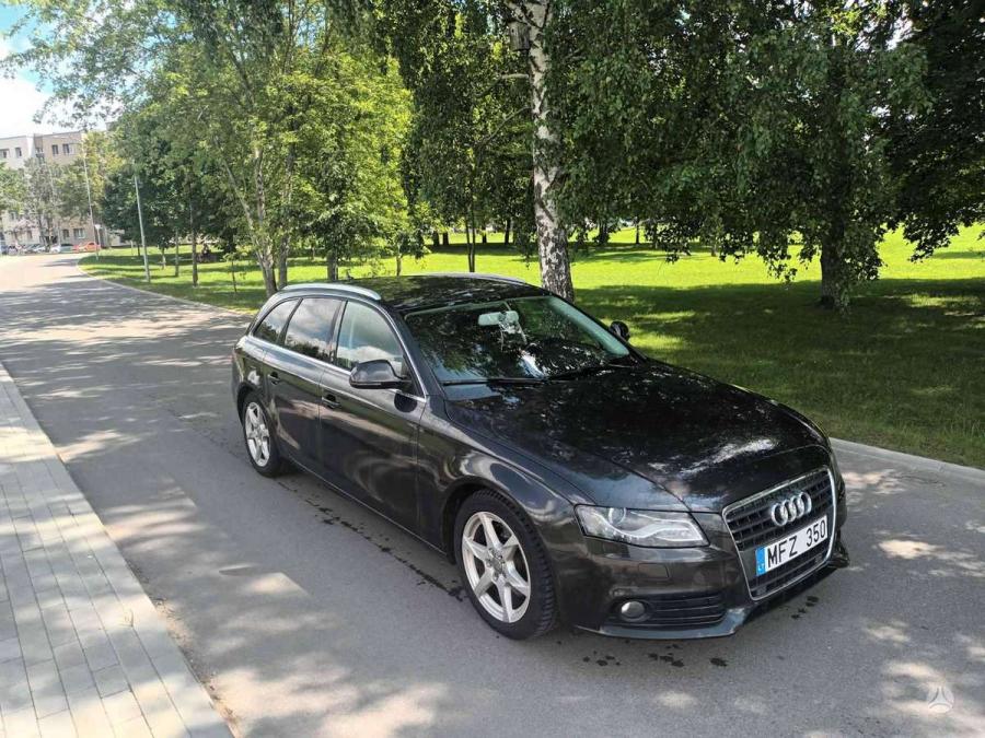 Pelēks Audi A4 2009 Telšiai, ar dzinēja tilpumu 1.97 L un nobraukumu 300 tūkst. km par 4950 €, foto 1 vietnē AUTOMOTO.COM.LV