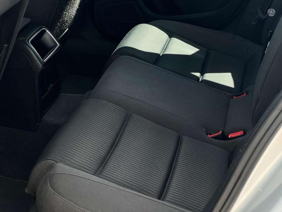 Pelēks Audi A4 2009 Tauragė, ar dzinēja tilpumu 1.99 L un nobraukumu 295 tūkst. km par 4300 €, foto 13 vietnē AUTOMOTO.COM.LV