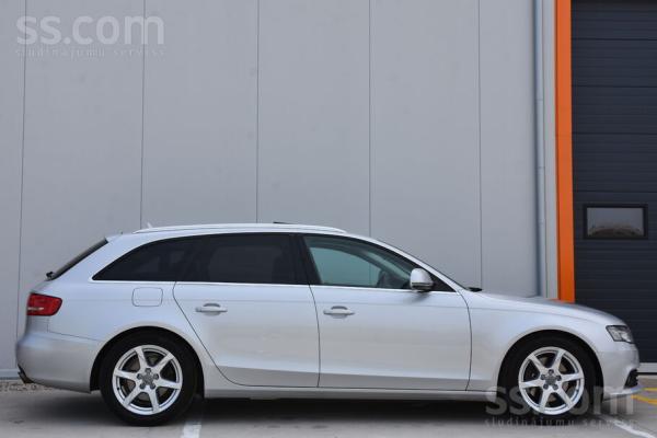 Pelēks Audi A4 2009 Rīga, ar dzinēja tilpumu 2.00 L un nobraukumu 190 tūkst. km par 6450 €, foto 5 vietnē AUTOMOTO.COM.LV
