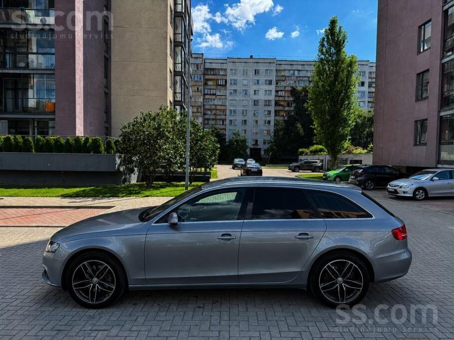 Pelēks Audi A4 2009 Rīga, ar dzinēja tilpumu 2.00 L un nobraukumu 347 tūkst. km par 3990 €, foto 4 vietnē AUTOMOTO.COM.LV
