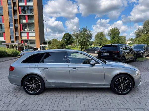 Pelēks Audi A4 2009 Rīga, ar dzinēja tilpumu 2.00 L un nobraukumu 347 tūkst. km par 3990 €, foto 2 vietnē AUTOMOTO.COM.LV