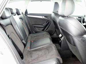 Pelēks Audi A4 2009 Tallina, ar dzinēja tilpumu 2.00 L un nobraukumu 315 tūkst. km par 3499 €, foto 8 vietnē AUTOMOTO.COM.LV