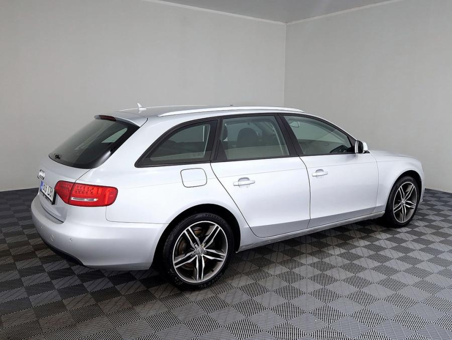Pelēks Audi A4 2009 Tallina, ar dzinēja tilpumu 2.00 L un nobraukumu 315 tūkst. km par 3499 €, foto 11 vietnē AUTOMOTO.COM.LV
