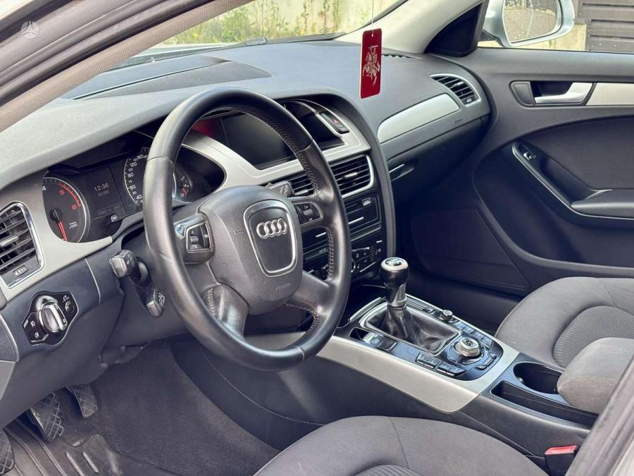 Grey Audi A4 2009 in Vilnius, with an engine capacity of 1.97 L and mileage of 370 thousand km for 3800 €, photo 9 on AUTOMOTO.COM.LV
