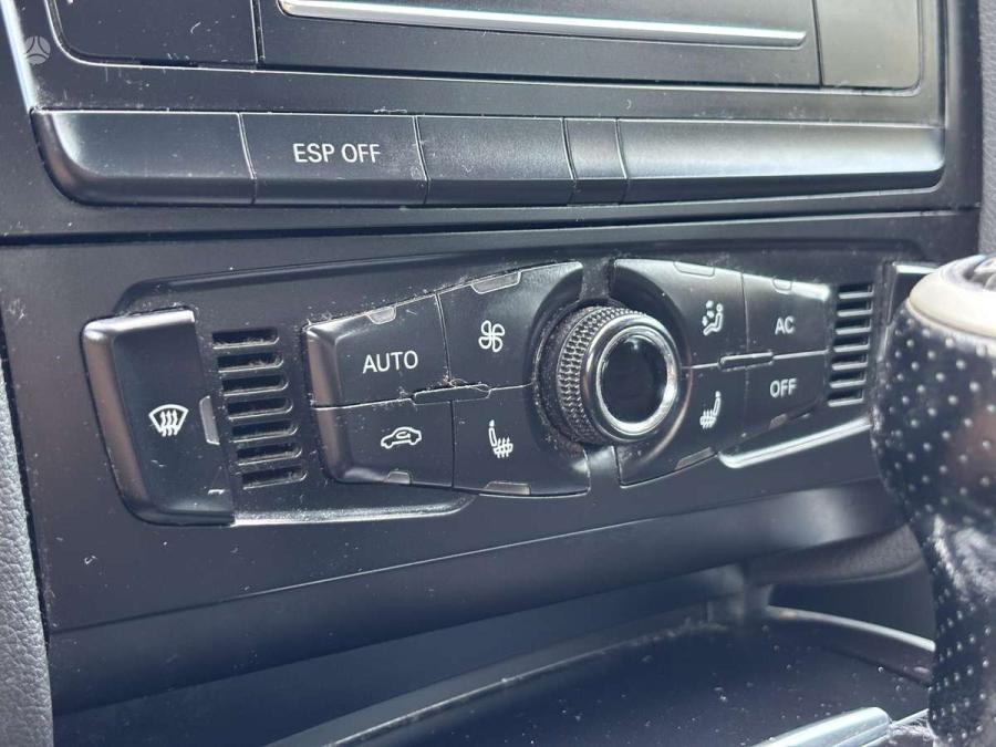 Grey Audi A4 2009 in Vilnius, with an engine capacity of 1.97 L and mileage of 370 thousand km for 3800 €, photo 13 on AUTOMOTO.COM.LV