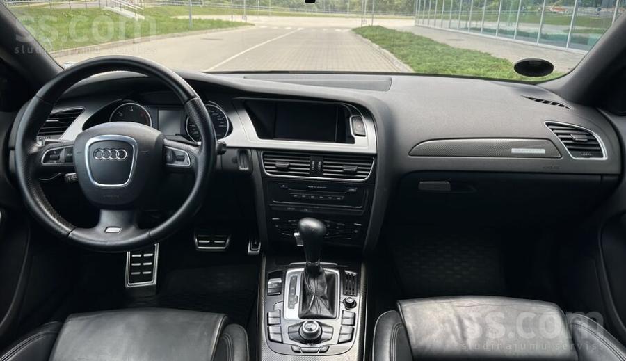 Grey Audi A4 2009 in Rezekne, with an engine capacity of 3.00 L and mileage of 268 thousand km for 6990 €, photo 11 on AUTOMOTO.COM.LV