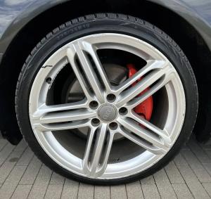Pelēks Audi A4 2009 Rēzekne, ar dzinēja tilpumu 3.00 L un nobraukumu 268 tūkst. km par 6990 €, foto 9 vietnē AUTOMOTO.COM.LV