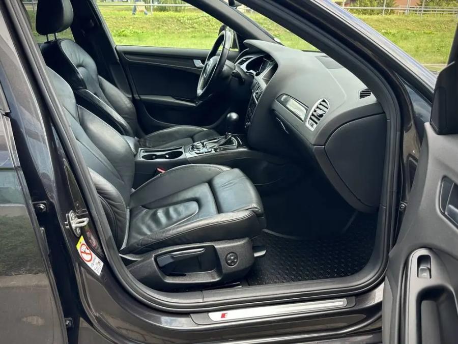 Pelēks Audi A4 2009 Rēzekne, ar dzinēja tilpumu 3.00 L un nobraukumu 268 tūkst. km par 6990 €, foto 16 vietnē AUTOMOTO.COM.LV