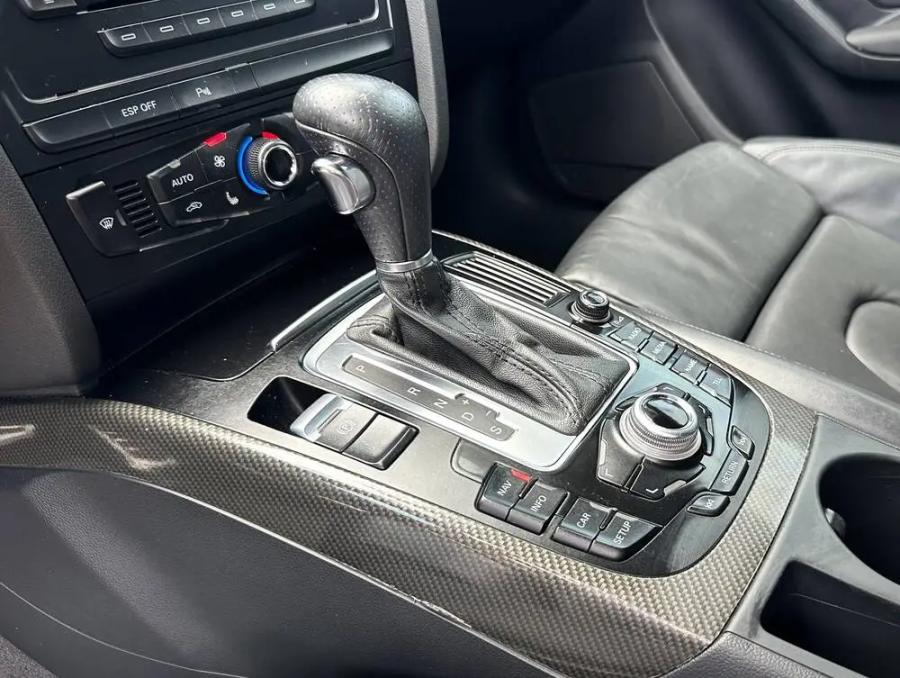 Pelēks Audi A4 2009 Rēzekne, ar dzinēja tilpumu 3.00 L un nobraukumu 268 tūkst. km par 6990 €, foto 21 vietnē AUTOMOTO.COM.LV
