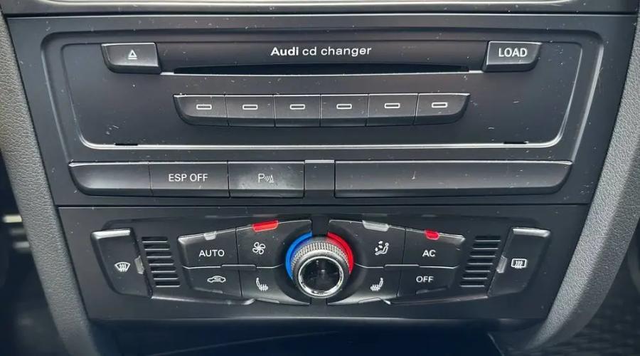 Pelēks Audi A4 2009 Rēzekne, ar dzinēja tilpumu 3.00 L un nobraukumu 268 tūkst. km par 6990 €, foto 22 vietnē AUTOMOTO.COM.LV
