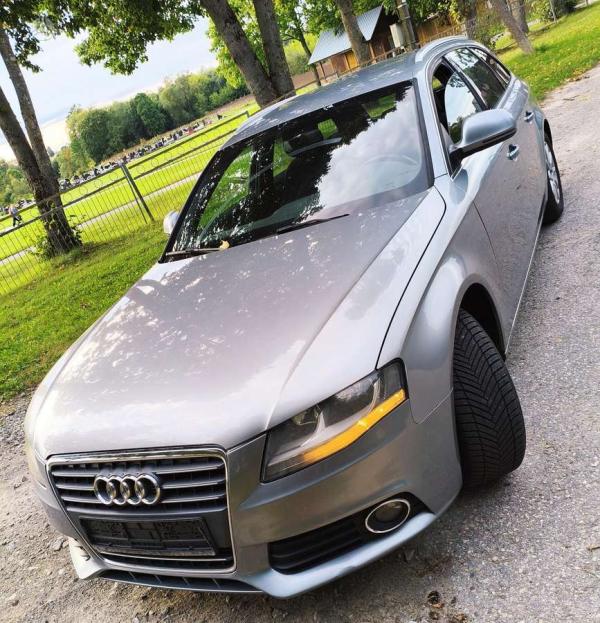 Pelēks Audi A4 2009 Pasvalys, ar dzinēja tilpumu 1.99 L un nobraukumu 298 tūkst. km par 4050 €, foto 4 vietnē AUTOMOTO.COM.LV