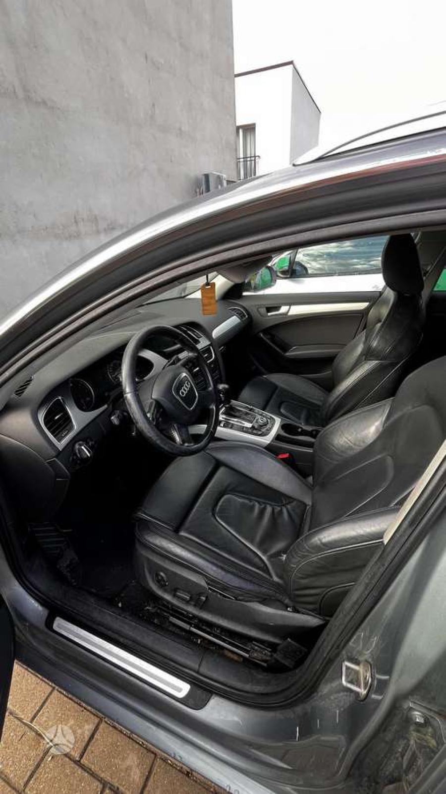Pelēks Audi A4 2009 Klaipėda, ar dzinēja tilpumu 2.70 L un nobraukumu 360 tūkst. km par 3100 €, foto 6 vietnē AUTOMOTO.COM.LV
