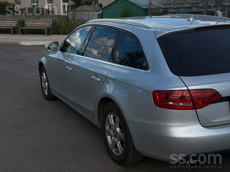 Серый Ауди А4 2009 в Рига, объемом двигателя 3.00 л и пробегом 386 тыс. км за 4700 €, фото 7 на AUTOMOTO.COM.LV