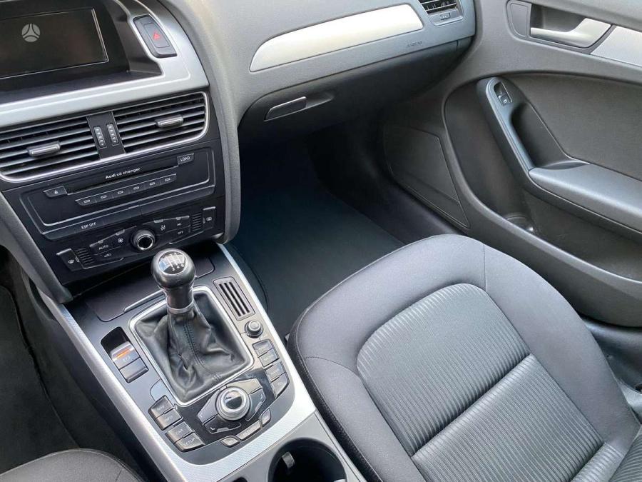Grey Audi A4 2009 in Vilnius, with an engine capacity of 1.97 L and mileage of 339 thousand km for 4300 €, photo 9 on AUTOMOTO.COM.LV