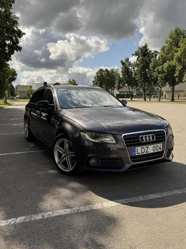 Grey Audi A4 2009 in Skuodas, with an engine capacity of 1.97 L and mileage of 265 thousand km for 4950 €, photo 1 on AUTOMOTO.COM.LV