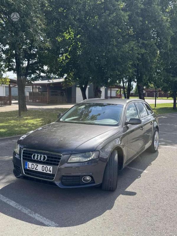 Grey Audi A4 2009 in Skuodas, with an engine capacity of 1.97 L and mileage of 265 thousand km for 4950 €, photo 9 on AUTOMOTO.COM.LV