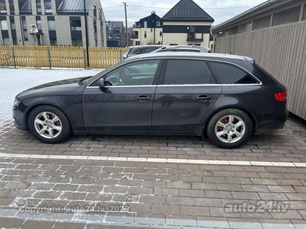 Ауди А4 2009 в Таллин на AUTOMOTO.COM.LV Серый Ауди А4 2009 в Таллин, объемом двигателя 3.00 л и пробегом 315 тыс. км за 7200 €, фото 7 на AUTOMOTO.COM.LV