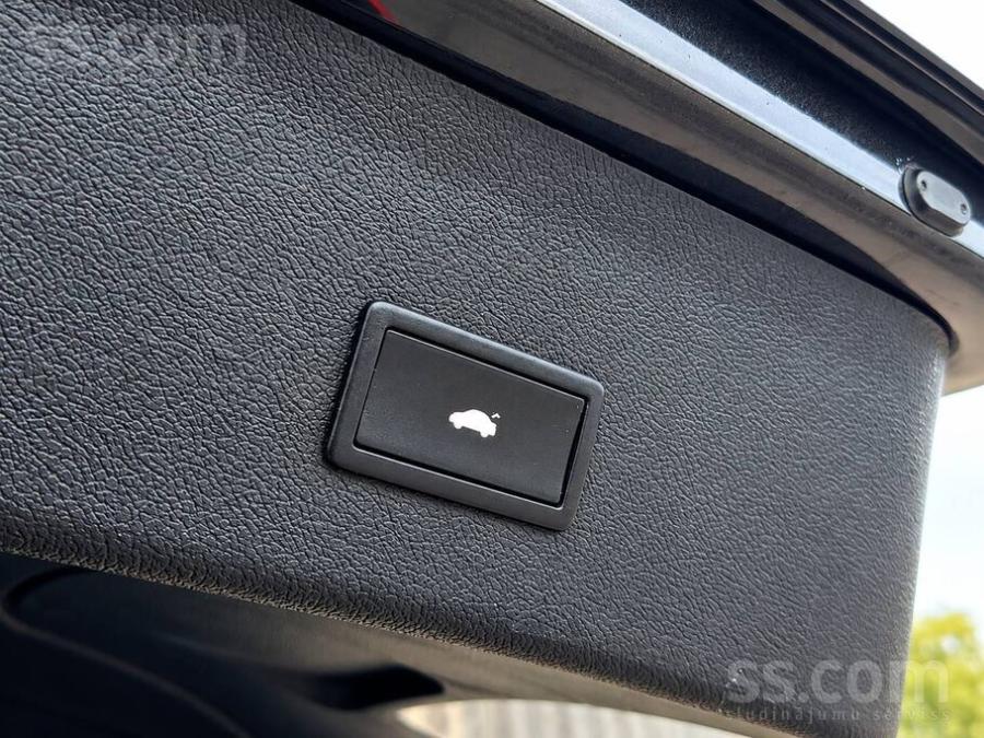 Grey Audi A4 2009 in Tukums, with an engine capacity of 3.00 L and mileage of 340 thousand km for 4990 €, photo 12 on AUTOMOTO.COM.LV