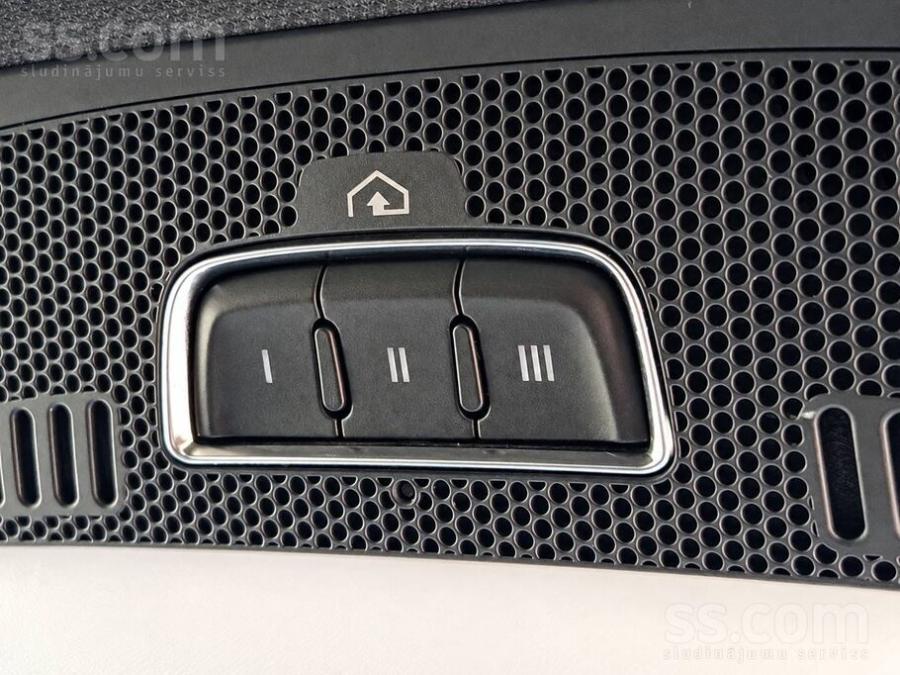 Grey Audi A4 2009 in Tukums, with an engine capacity of 3.00 L and mileage of 340 thousand km for 4990 €, photo 18 on AUTOMOTO.COM.LV