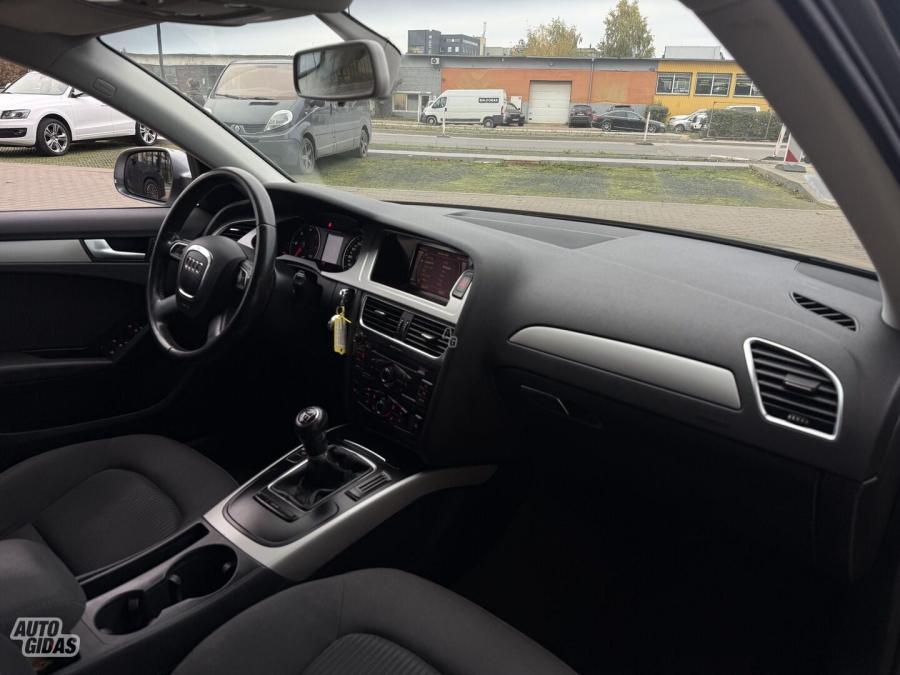 Grey Audi A4 2009 in Kaunas, with an engine capacity of 2.00 L and mileage of 350 thousand km for 4390 €, photo 20 on AUTOMOTO.COM.LV
