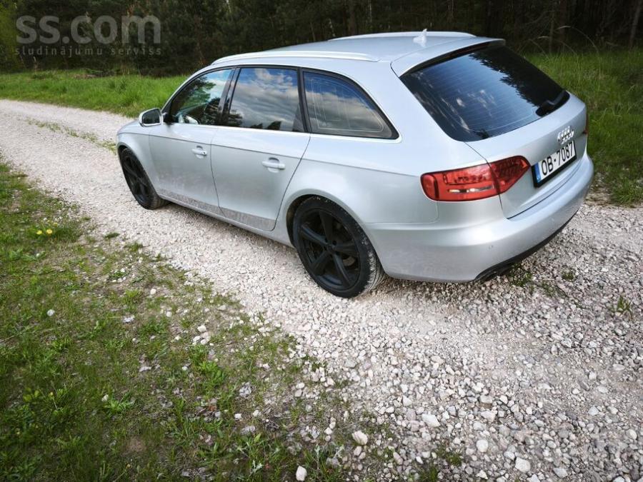 Pelēks Audi A4 2010 Bauska, ar dzinēja tilpumu 2.00 L un nobraukumu 369 tūkst. km par 5500 €, foto 4 vietnē AUTOMOTO.COM.LV