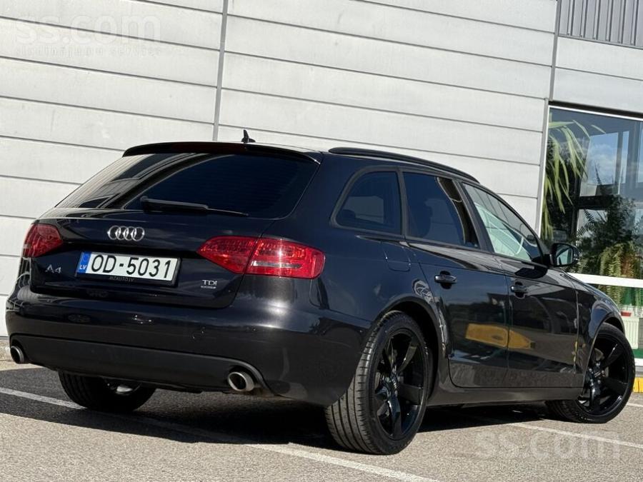 Pelēks Audi A4 2010 Tukums, ar dzinēja tilpumu 3.00 L un nobraukumu 319 tūkst. km par 2300 €, foto 4 vietnē AUTOMOTO.COM.LV