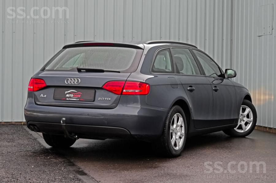 Pelēks Audi A4 2010 Ogre, ar dzinēja tilpumu 2.00 L un nobraukumu 219 tūkst. km par 6500 €, foto 4 vietnē AUTOMOTO.COM.LV