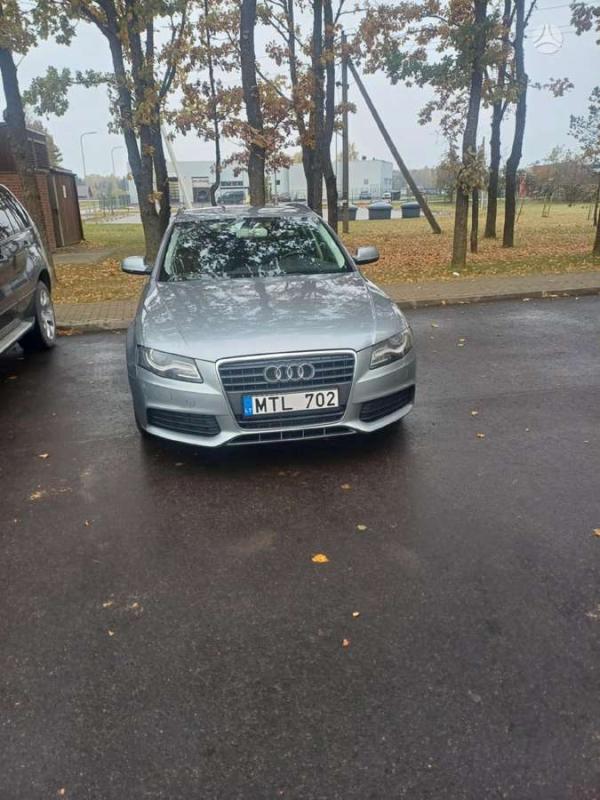 Grey Audi A4 2010 in Kaisiadorys, with an engine capacity of 1.97 L and mileage of 394 thousand km for 4400 €, photo 1 on AUTOMOTO.COM.LV