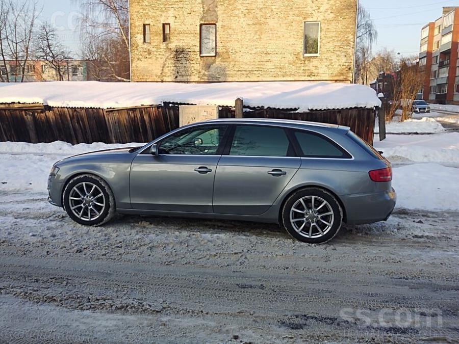 Pelēks Audi A4 2010 Rīga, ar dzinēja tilpumu 3.00 L un nobraukumu 0 tūkst. km par 5900 €, foto 4 vietnē AUTOMOTO.COM.LV
