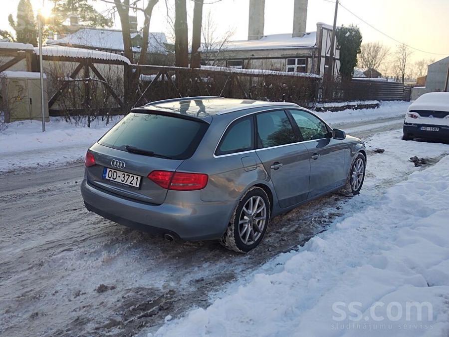 Pelēks Audi A4 2010 Rīga, ar dzinēja tilpumu 3.00 L un nobraukumu 0 tūkst. km par 5900 €, foto 7 vietnē AUTOMOTO.COM.LV