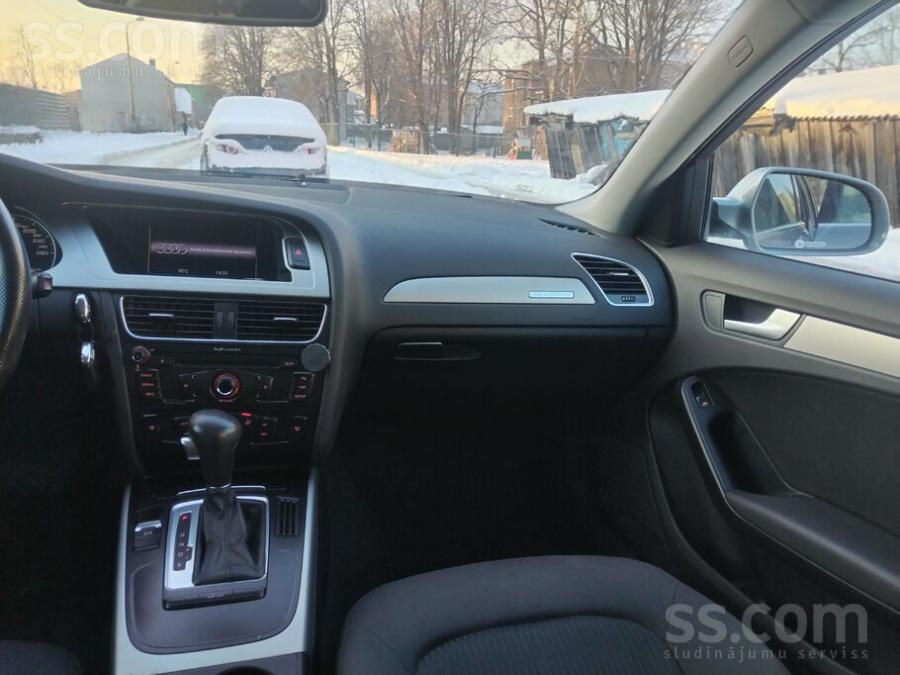 Pelēks Audi A4 2010 Rīga, ar dzinēja tilpumu 3.00 L un nobraukumu 0 tūkst. km par 5900 €, foto 11 vietnē AUTOMOTO.COM.LV