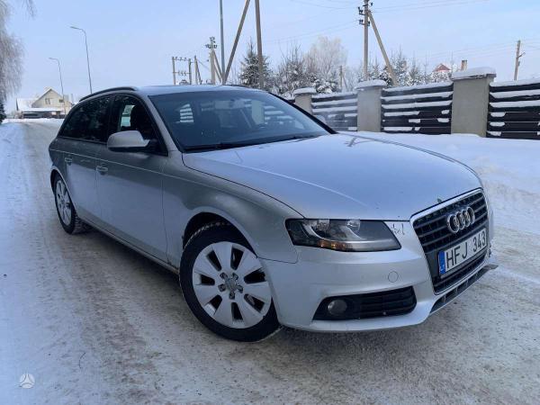Pelēks Audi A4 2010 Viļņa, ar dzinēja tilpumu 2.70 L un nobraukumu 390 tūkst. km par 3530 €, foto 3 vietnē AUTOMOTO.COM.LV