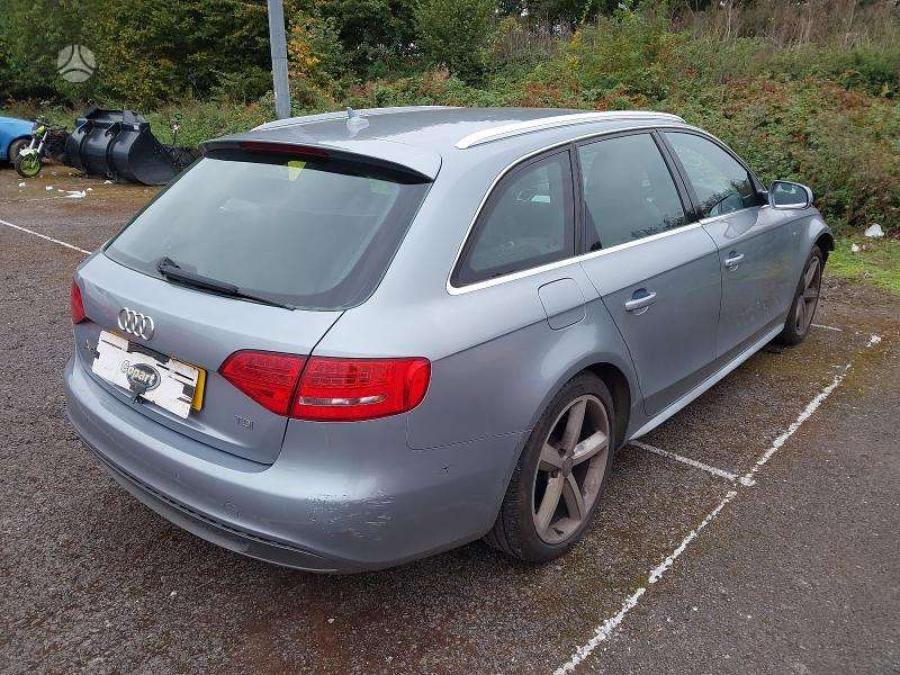 Pelēks Audi A4 2010 Šauļi, ar dzinēja tilpumu 1.97 L un nobraukumu 274 tūkst. km par 1876 €, foto 3 vietnē AUTOMOTO.COM.LV