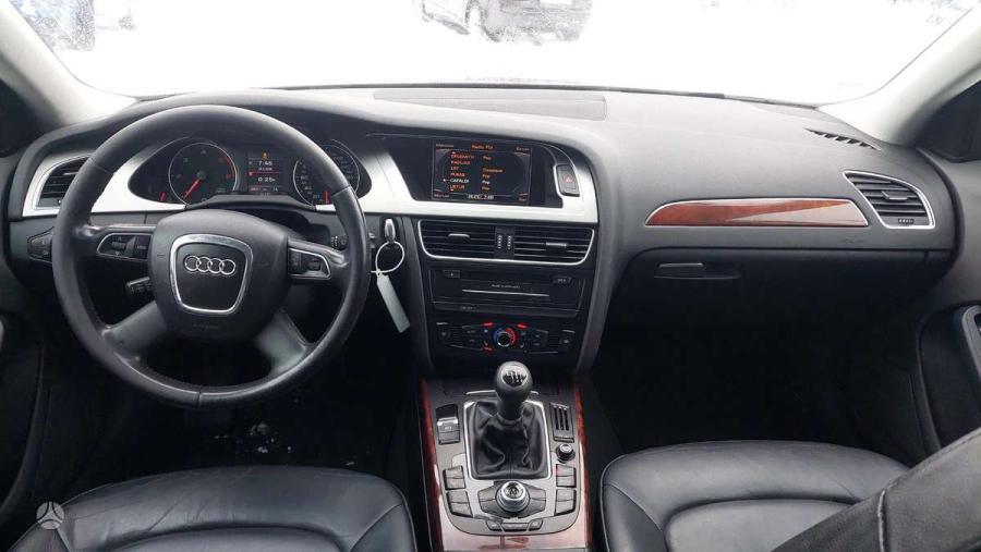 Pelēks Audi A4 2010 Utena, ar dzinēja tilpumu 1.97 L un nobraukumu 288 tūkst. km par 4900 €, foto 11 vietnē AUTOMOTO.COM.LV