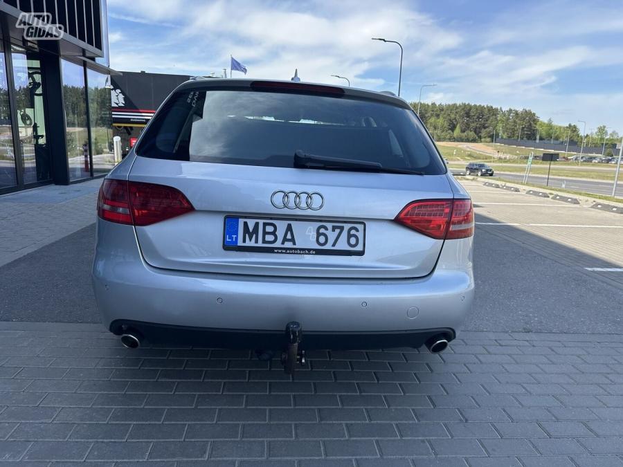 Grey Audi A4 2010 in Vilnius, with an engine capacity of 3.00 L and mileage of 242 thousand km for 6800 €, photo 7 on AUTOMOTO.COM.LV