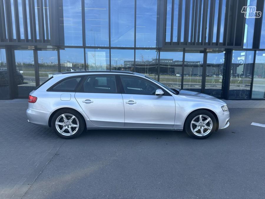 Grey Audi A4 2010 in Vilnius, with an engine capacity of 3.00 L and mileage of 242 thousand km for 6800 €, photo 9 on AUTOMOTO.COM.LV