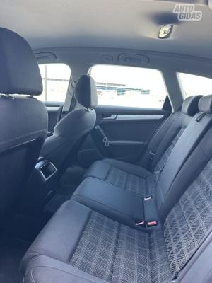 Grey Audi A4 2010 in Vilnius, with an engine capacity of 3.00 L and mileage of 242 thousand km for 6800 €, photo 13 on AUTOMOTO.COM.LV