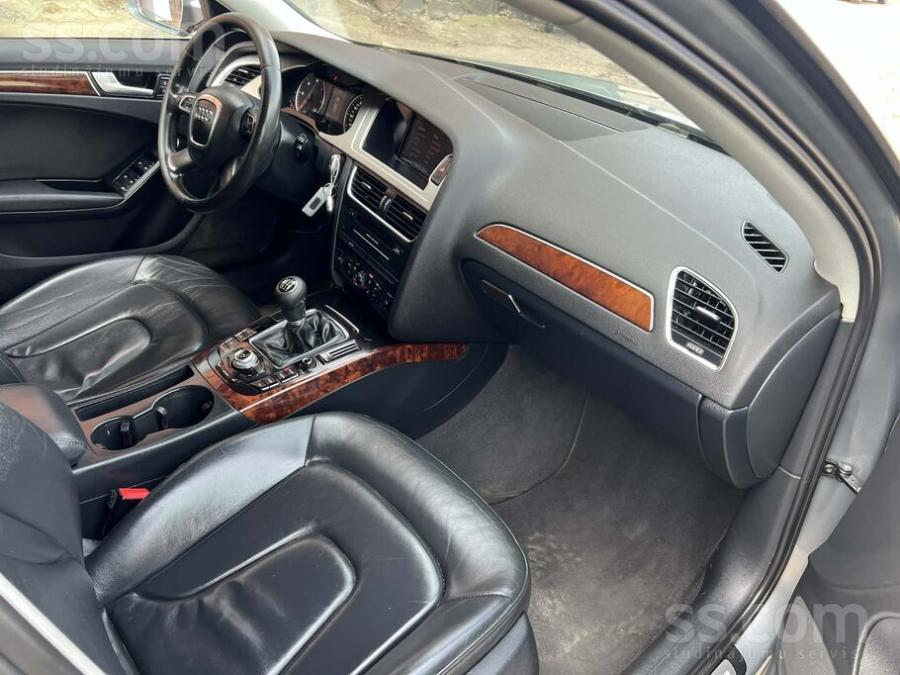 Pelēks Audi A4 2010 Rēzekne, ar dzinēja tilpumu 2.00 L un nobraukumu 0 tūkst. km par 5750 €, foto 12 vietnē AUTOMOTO.COM.LV