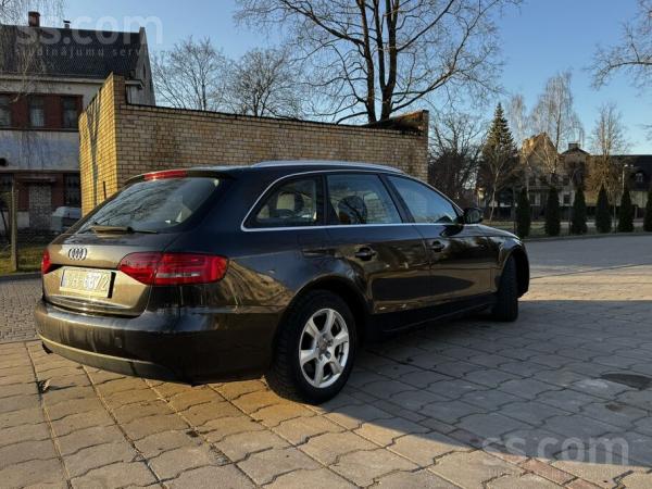 Grey Audi A4 2010 in Jelgava, with an engine capacity of 2.00 L and mileage of 204 thousand km for 4900 €, photo 5 on AUTOMOTO.COM.LV