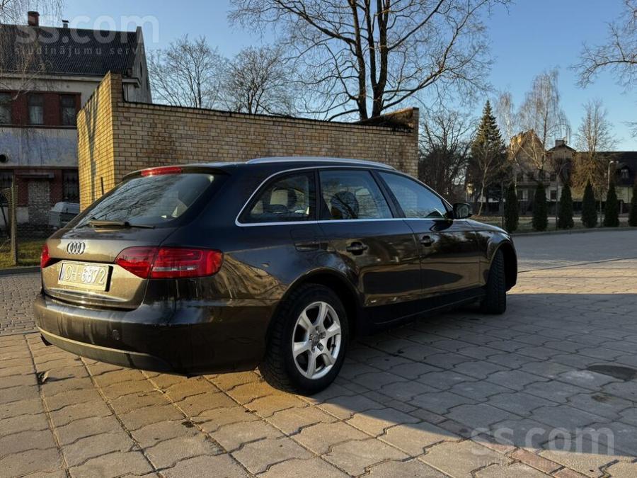Pelēks Audi A4 2010 Jelgava, ar dzinēja tilpumu 2.00 L un nobraukumu 204 tūkst. km par 4400 €, foto 6 vietnē AUTOMOTO.COM.LV