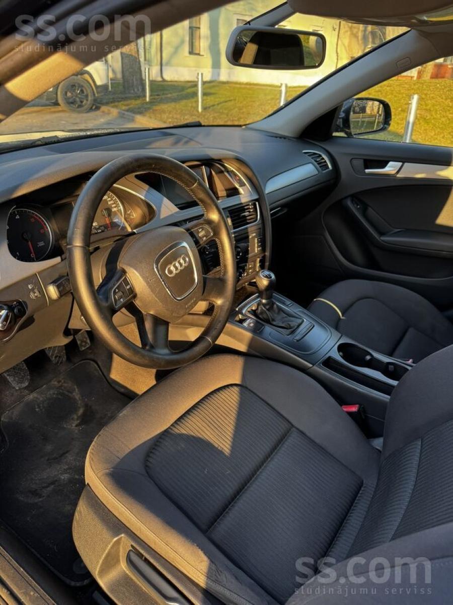 Pelēks Audi A4 2010 Jelgava, ar dzinēja tilpumu 2.00 L un nobraukumu 204 tūkst. km par 4400 €, foto 9 vietnē AUTOMOTO.COM.LV