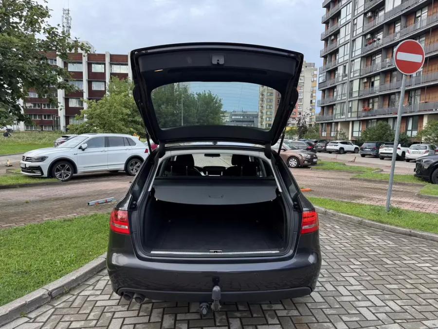 Grey Audi A4 2010 in Riga, with an engine capacity of 2.00 L and mileage of 206 thousand km for 5290 €, photo 14 on AUTOMOTO.COM.LV