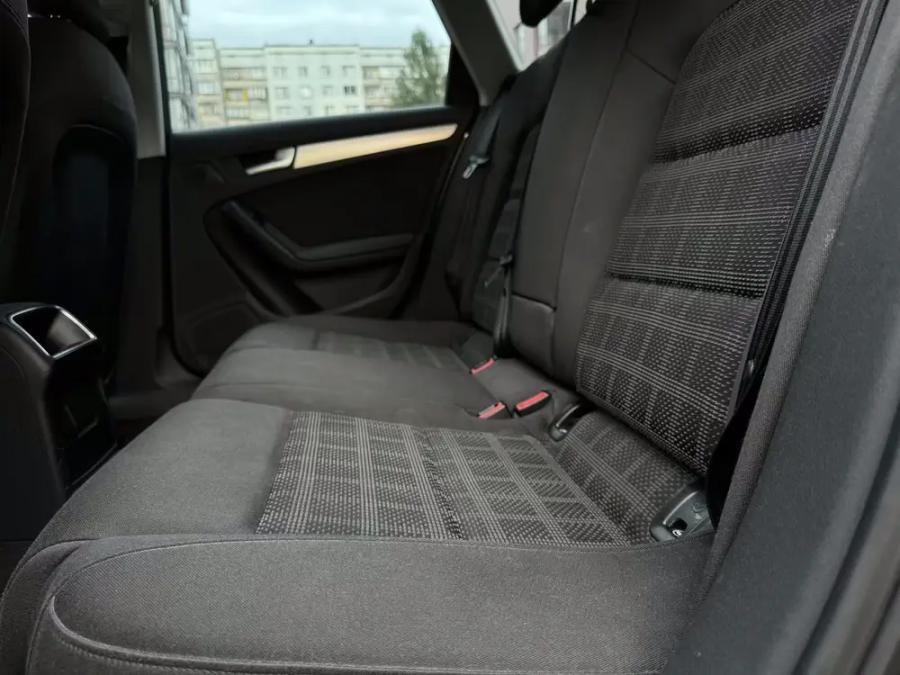 Grey Audi A4 2010 in Riga, with an engine capacity of 2.00 L and mileage of 206 thousand km for 5290 €, photo 17 on AUTOMOTO.COM.LV