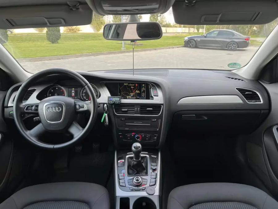 Grey Audi A4 2010 in Jekabpils, with an engine capacity of 2.00 L and mileage of 202 thousand km for 6500 €, photo 16 on AUTOMOTO.COM.LV