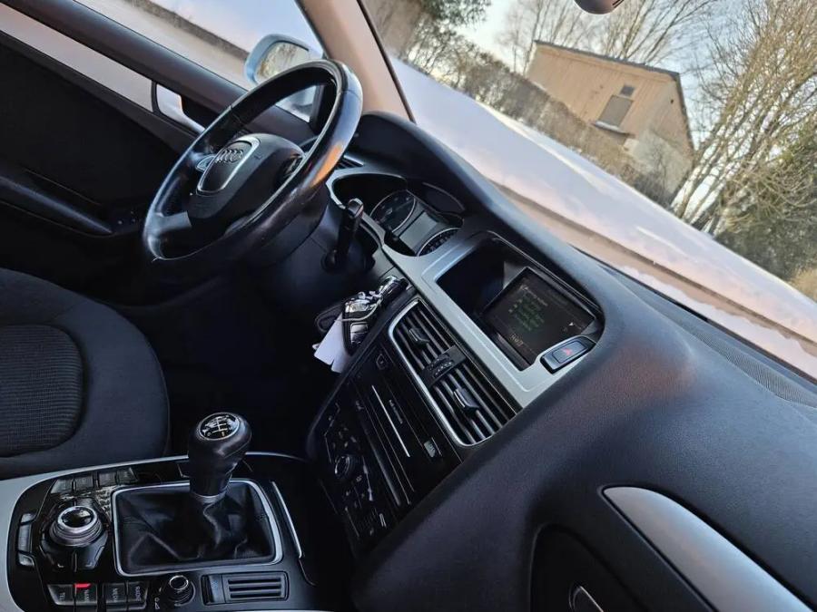 Pelēks Audi A4 2010 Jēkabpils, ar dzinēja tilpumu 2.00 L un nobraukumu 265 tūkst. km par 6290 €, foto 18 vietnē AUTOMOTO.COM.LV