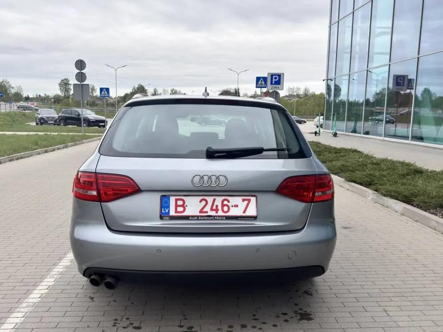 Pelēks Audi A4 2010 Rēzekne, ar dzinēja tilpumu 2.00 L un nobraukumu 254 tūkst. km par 6500 €, foto 7 vietnē AUTOMOTO.COM.LV