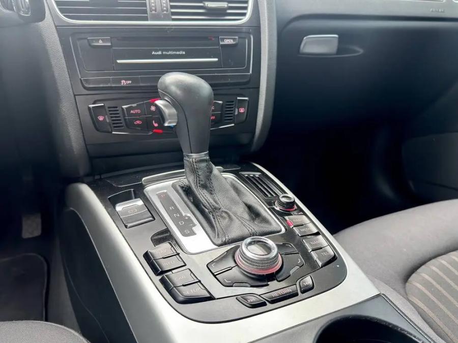 Pelēks Audi A4 2010 Rēzekne, ar dzinēja tilpumu 2.00 L un nobraukumu 254 tūkst. km par 6500 €, foto 13 vietnē AUTOMOTO.COM.LV
